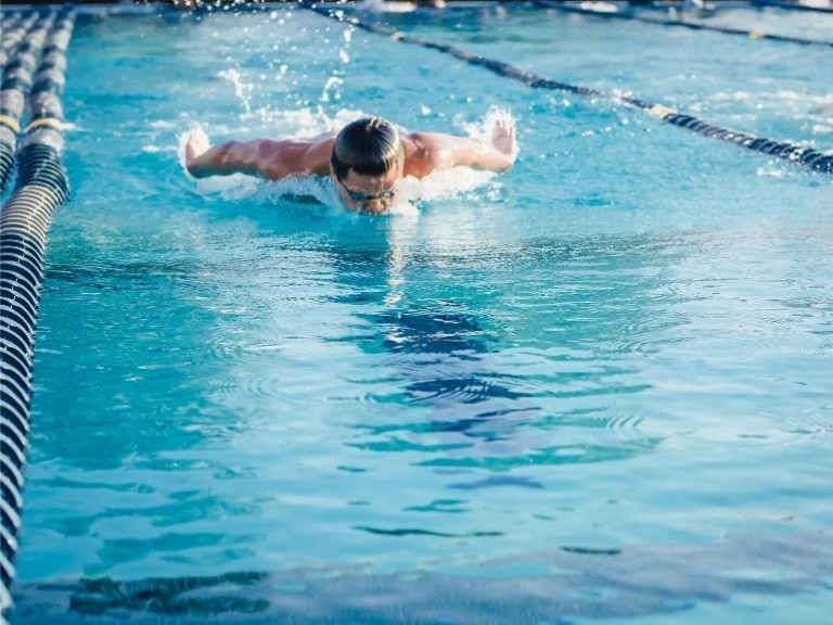 How to Streamline in Swimming: Swim Faster like a Pro